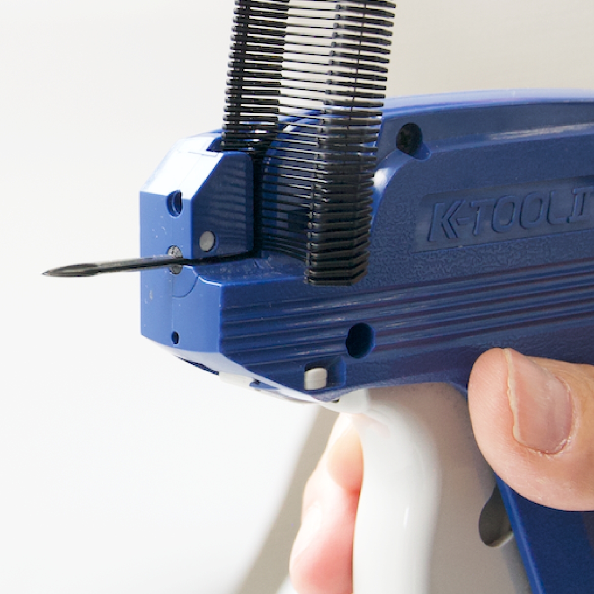 V-TOOL | The Solution for Easy Tagging